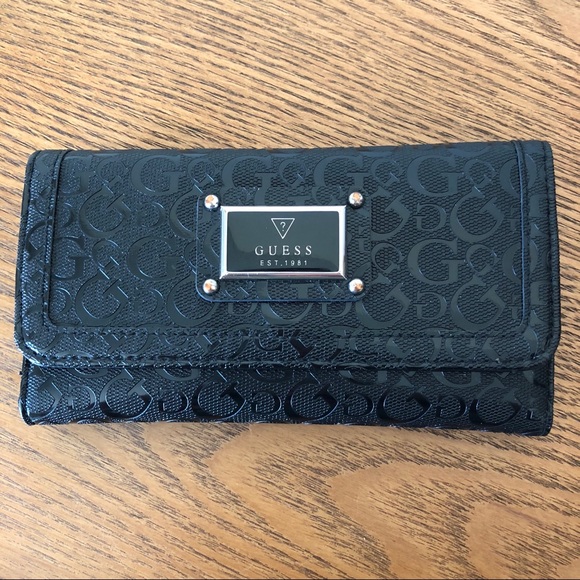 Guess | Bags | Guess Long Wallet | Poshmark